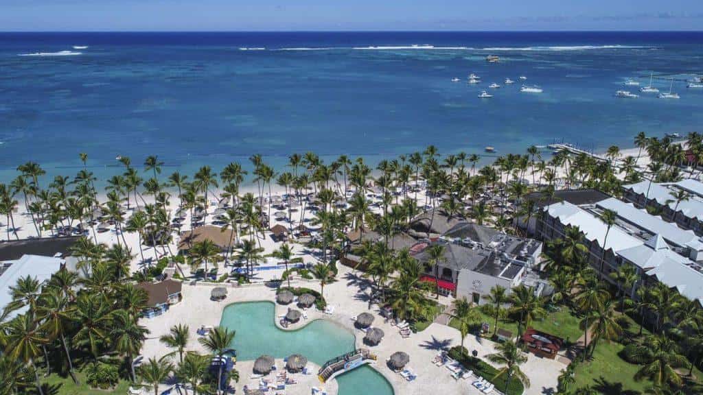 Природные условия 🌴 и инфраструктура на Арена Горда 🏨